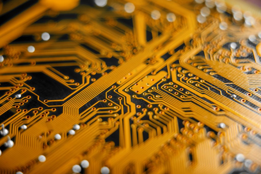 24 GHz to 44 GHz Wideband Integrated Upconverters and Downconverters ...